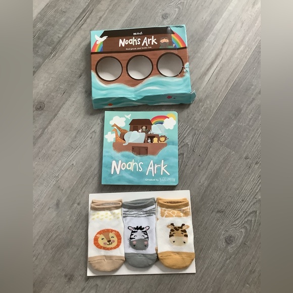 TICKLE & MAIN | Accessories | Noahs Ark Storybook Socks Gift Set For ...